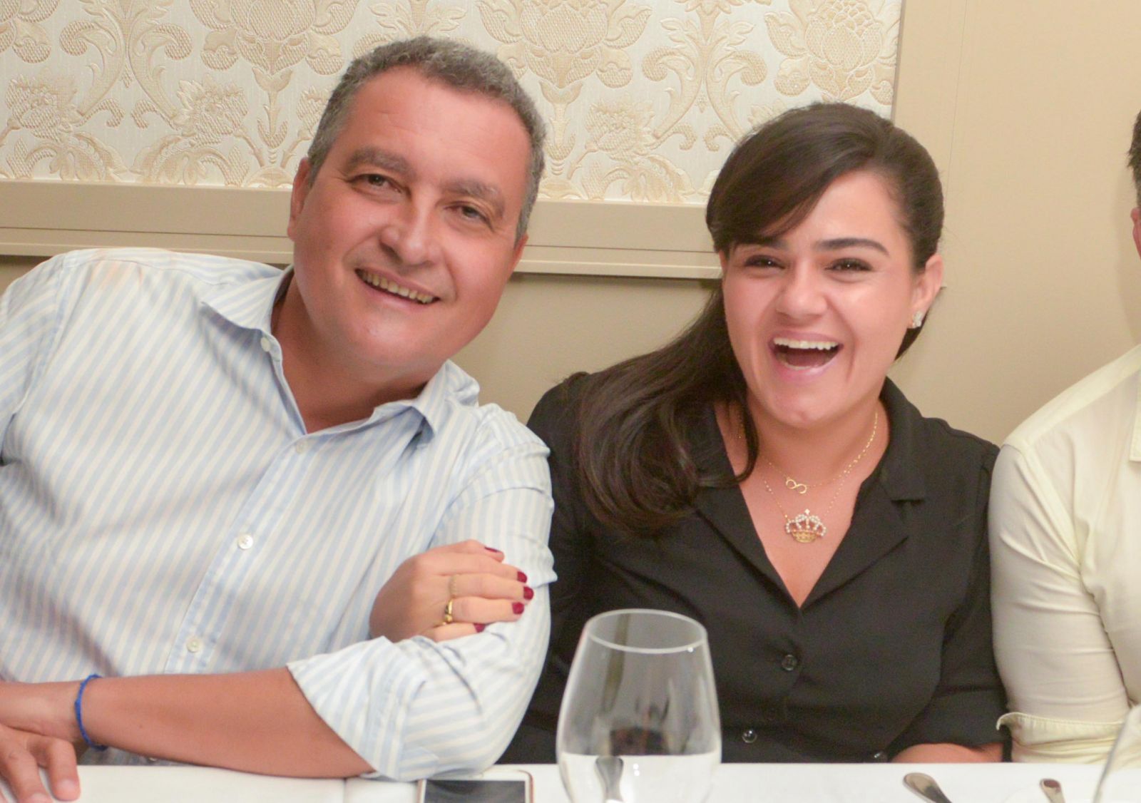 Esposa do ex-governador Rui Costa, Aline Peixoto é eleita para cargo ...