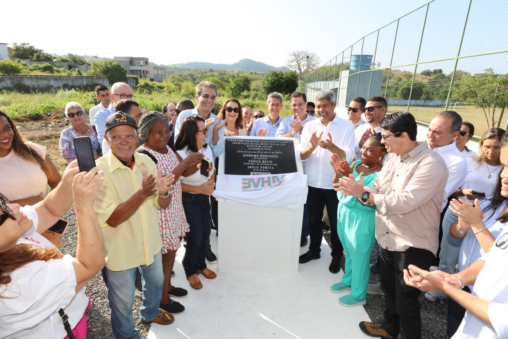 Secretário Felipe Freitas diz que estrada de acesso ao distrito de ...